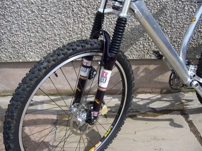 GT LTS DS1000 18" | Retrobike