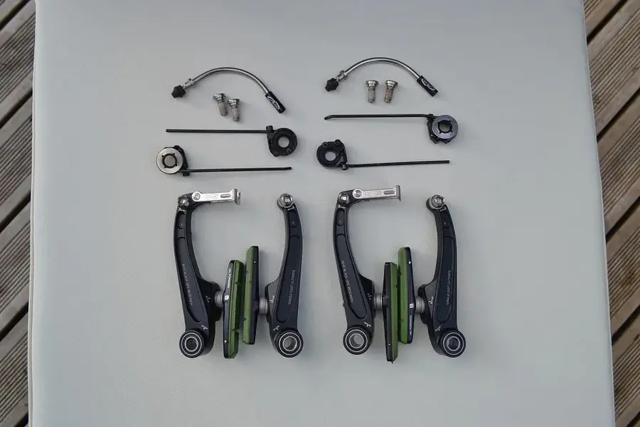 Avid Ultimate V brakes | Retrobike