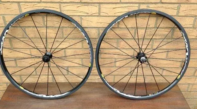 Black Mavic Crossmax Wheels | Retrobike
