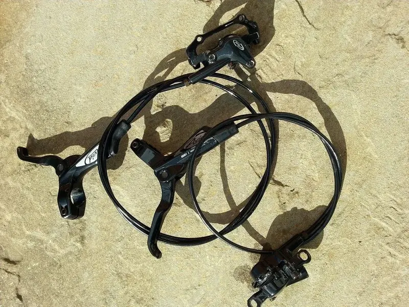 Avid Elixir 1 front & back. | Retrobike