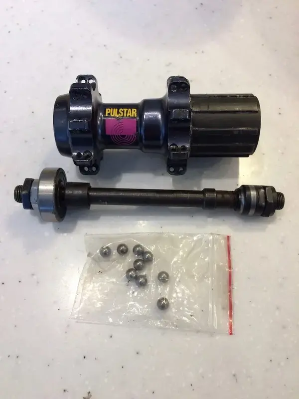 Pulstar 32 hole rear hub | Retrobike