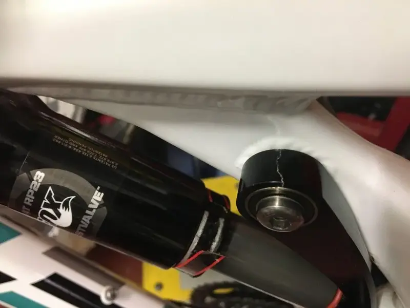 Wanted : Yeti 575 rear suspension linkage | Retrobike