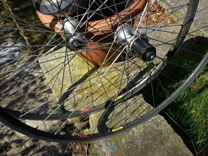 105/Matrix Wheels | Retrobike