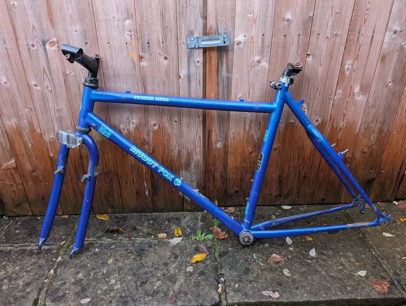 Karma - FREE Muddy Fox Courier Mega 20" frameset - SW London | Retrobike