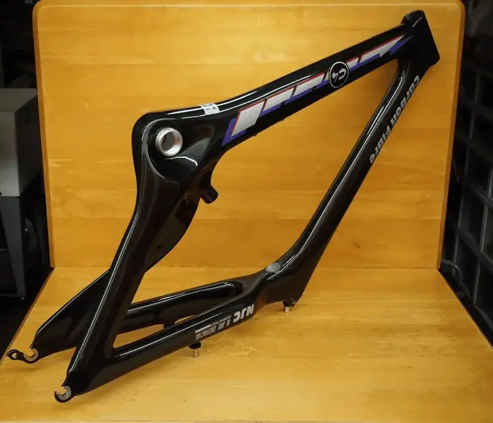 For Sale - rare Italian carbon fiber frame, estay (elevated chainstay ...