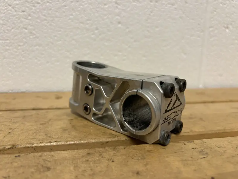 For Sale - Azonic Shorty and bars | Retrobike