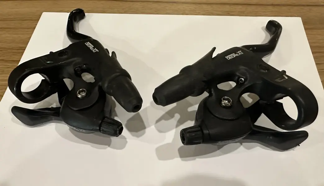 Sold - Shimano Deore XT 3 x 7 Shifters Brake Levers Brifters ST-M095 ...