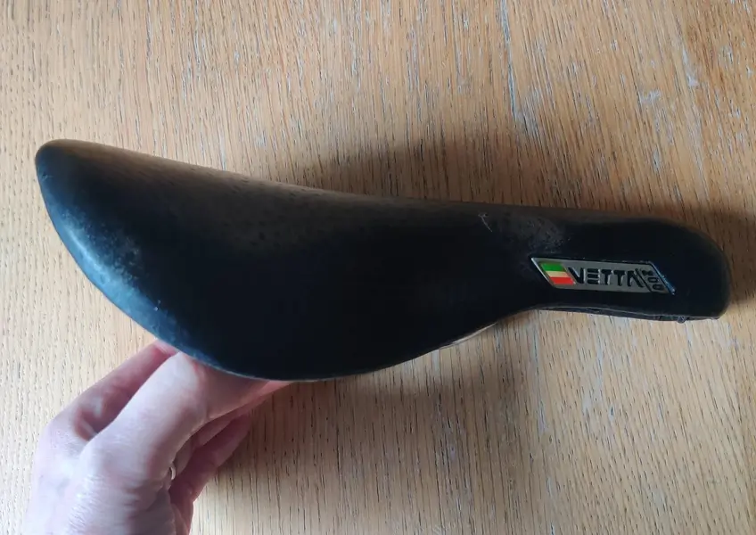For Sale - Black Vetta 200 saddle | Retrobike