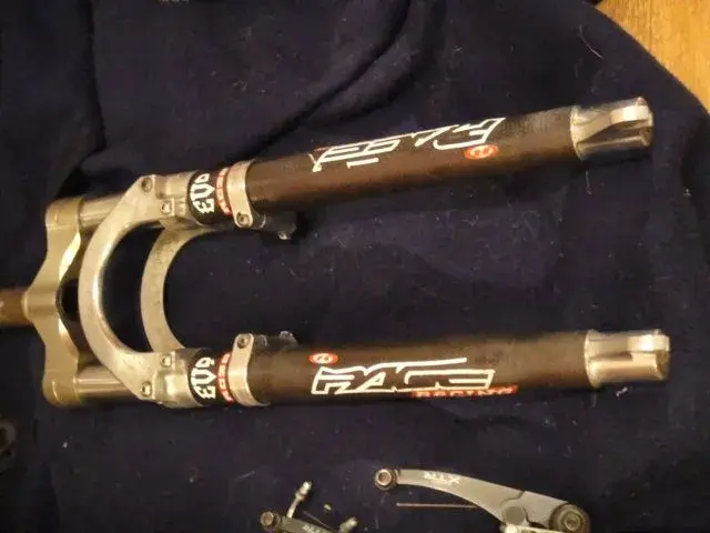 PACE RC36 Evo suspension forks SOLD | Retrobike